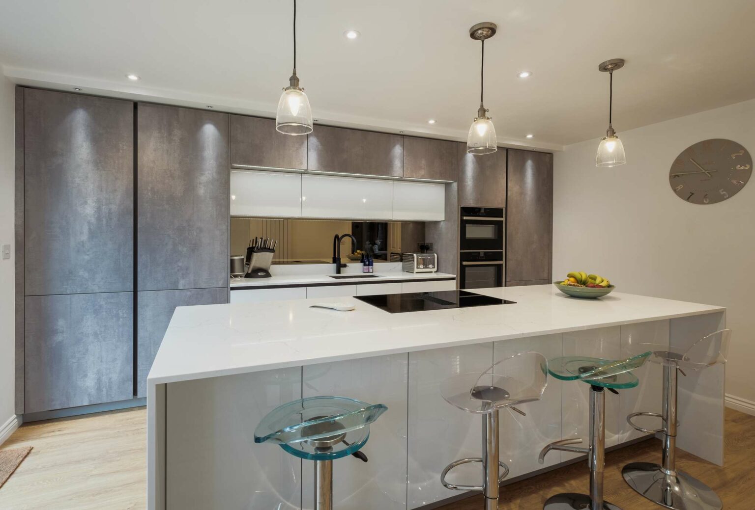 5 Key Aspects To The Perfect Contemporary Style Kitchen | CRL Quartz