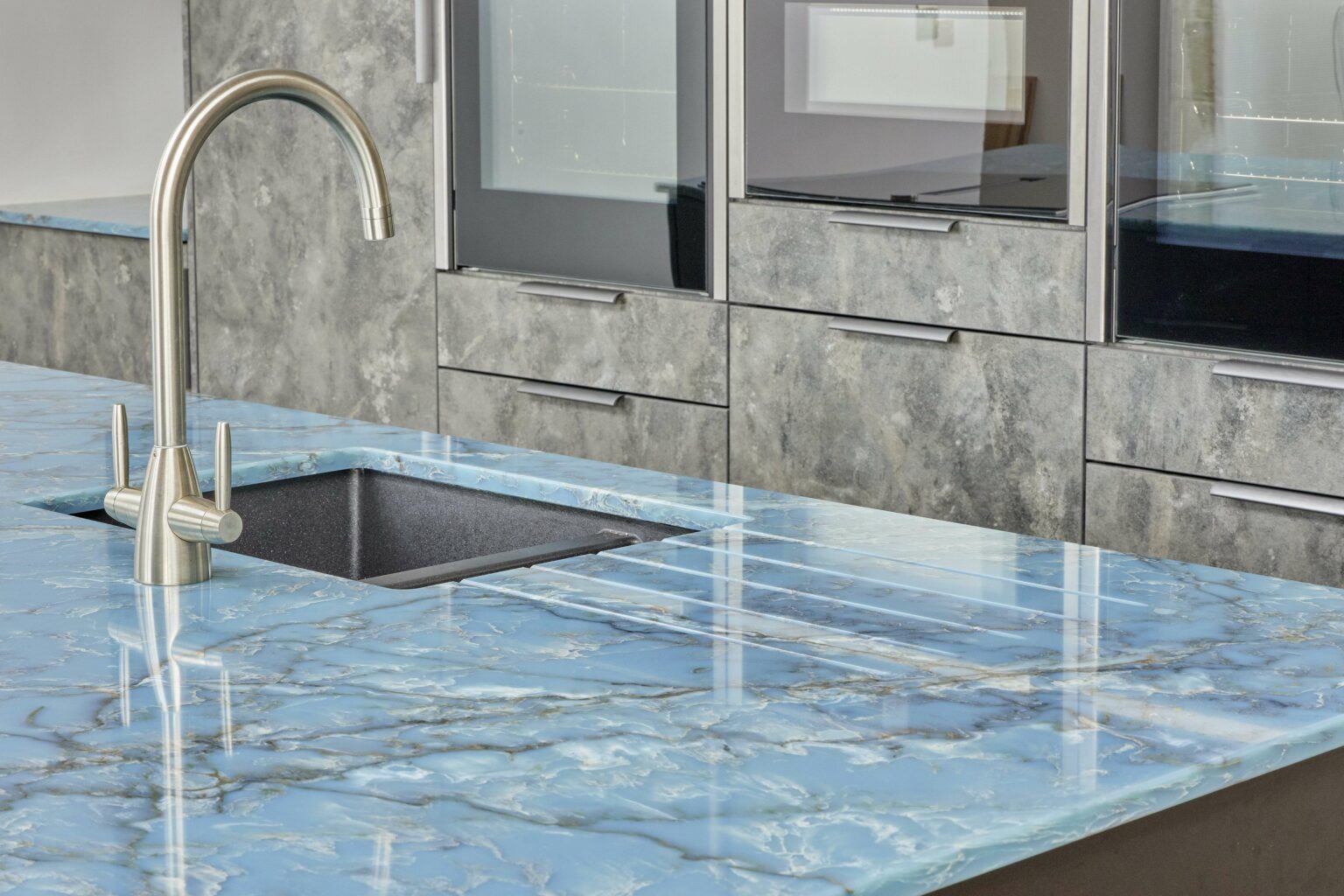 Cristallo Azure Creates A Zen Like Atmosphere | CRL Stone